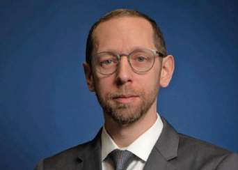 Envisics uses Dynamic Holography Platform to improve AR head-up display ...